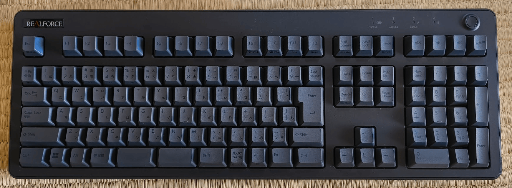 REALFORCE R3の新モデルR3HI17（セパレートスペースキー）を試用レビュー｜TechRacho by BPS株式会社